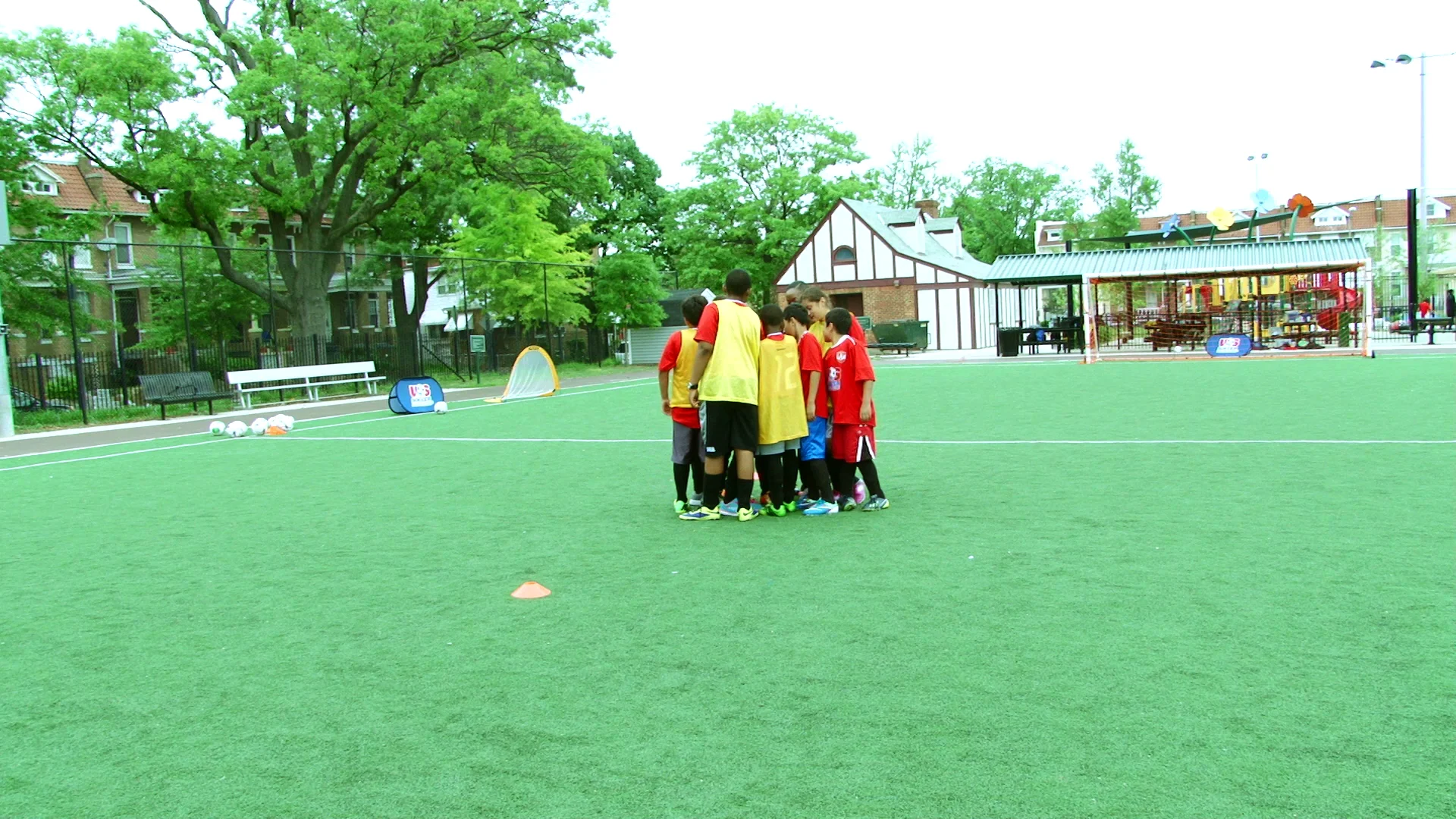 video-6-closing-circle-and-cheer-on-vimeo