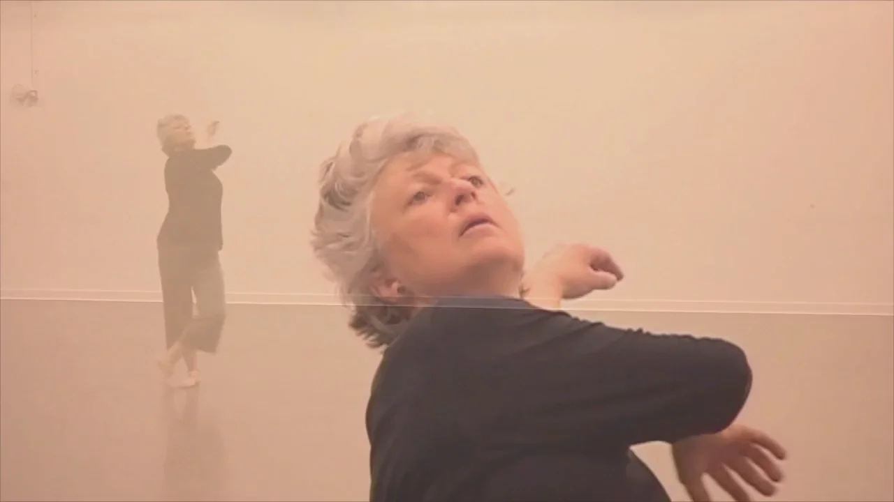 Interprète - Susie Crow - Inappropriate Behaviour on Vimeo