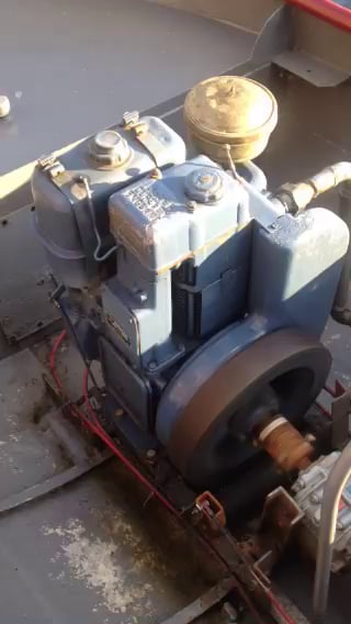 Lister LD1 1958 idling on Vimeo