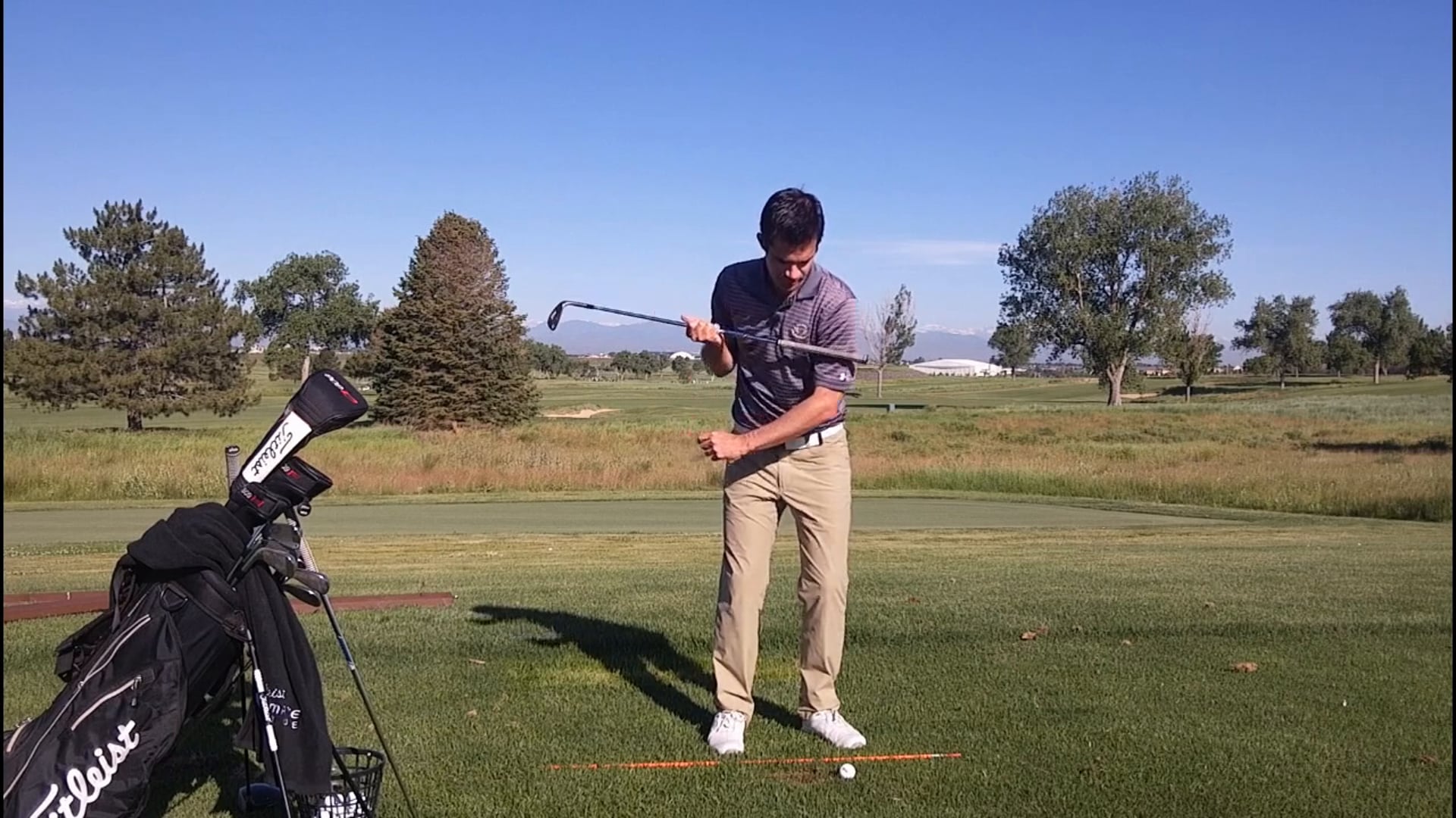 Lead Shoulder Away From Chin