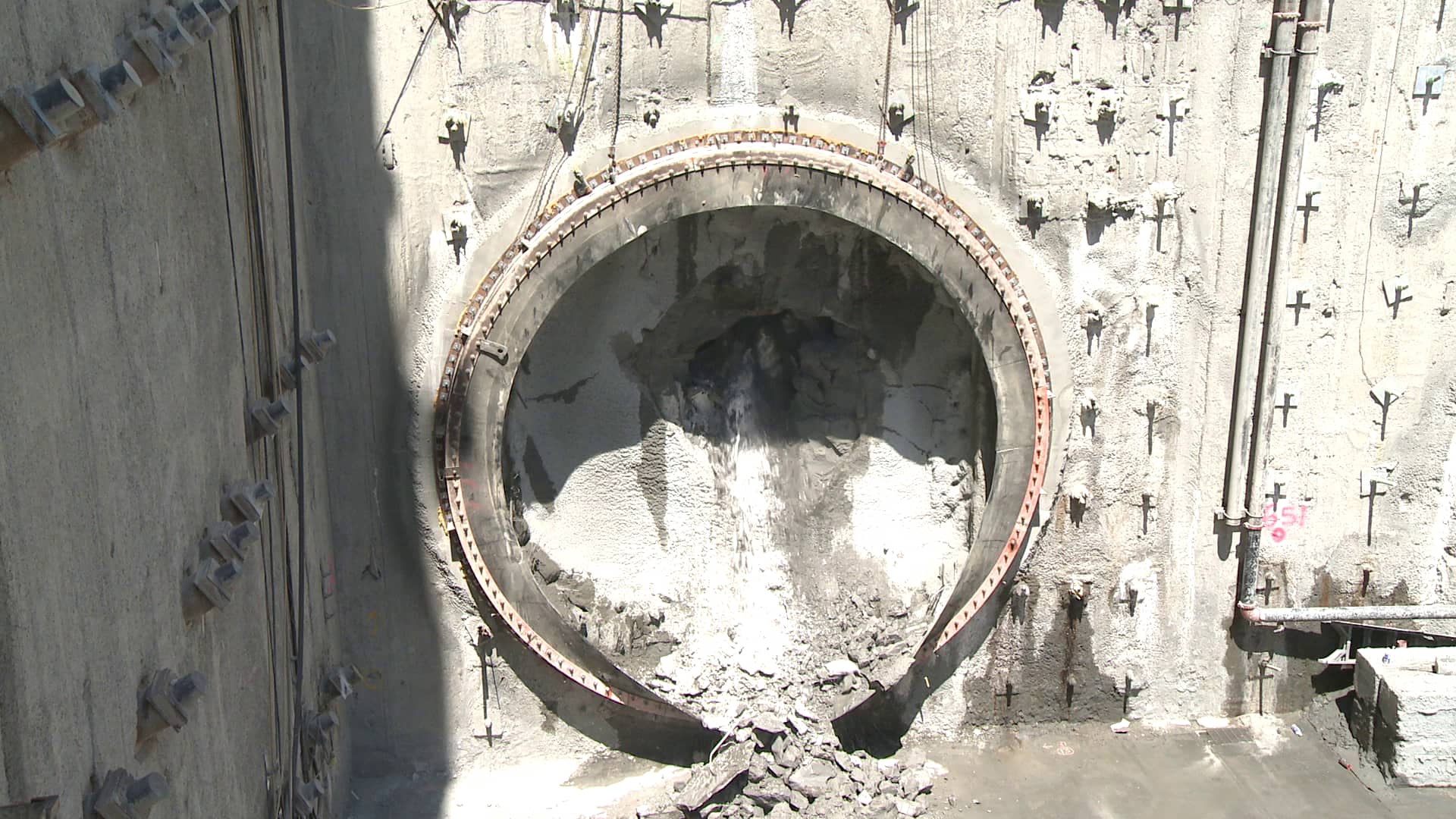 Roosevelt Light Rail Station (future): Pamela tunnel boring machine ...