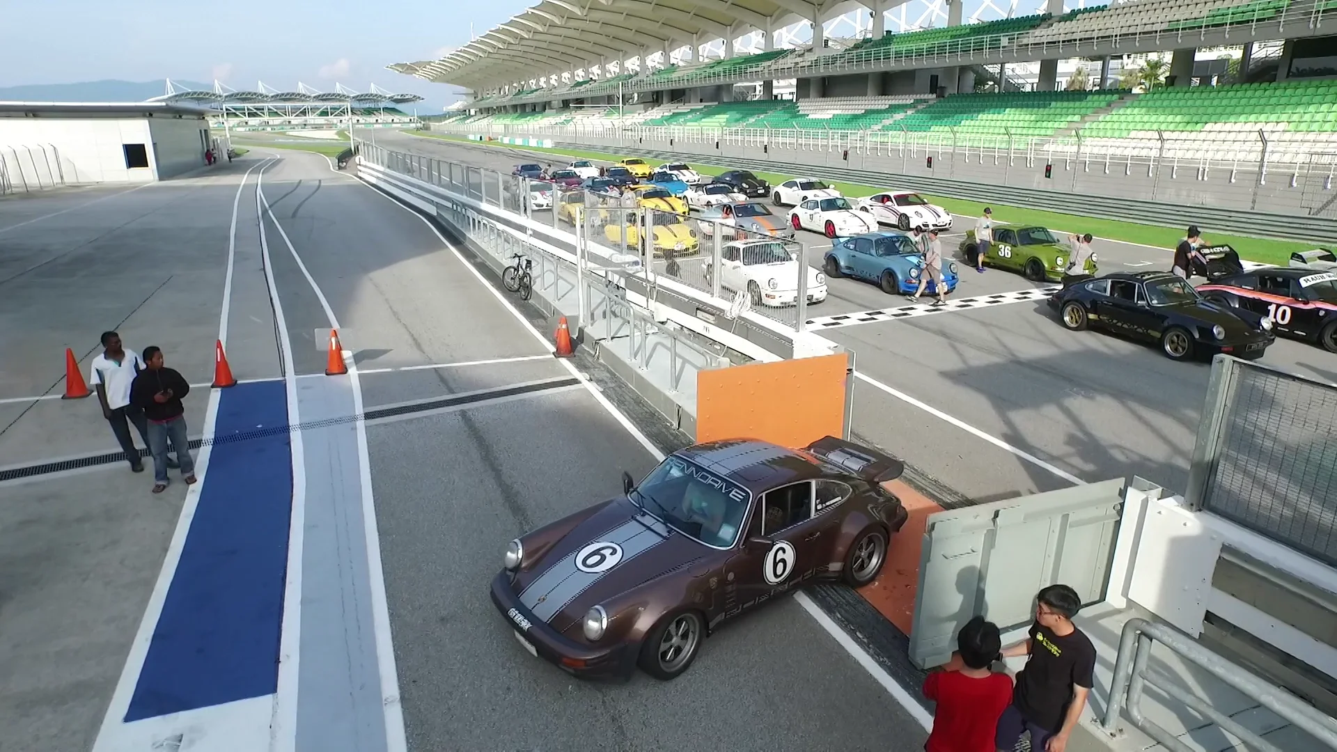 RennDrive Porsche X RWB on Vimeo