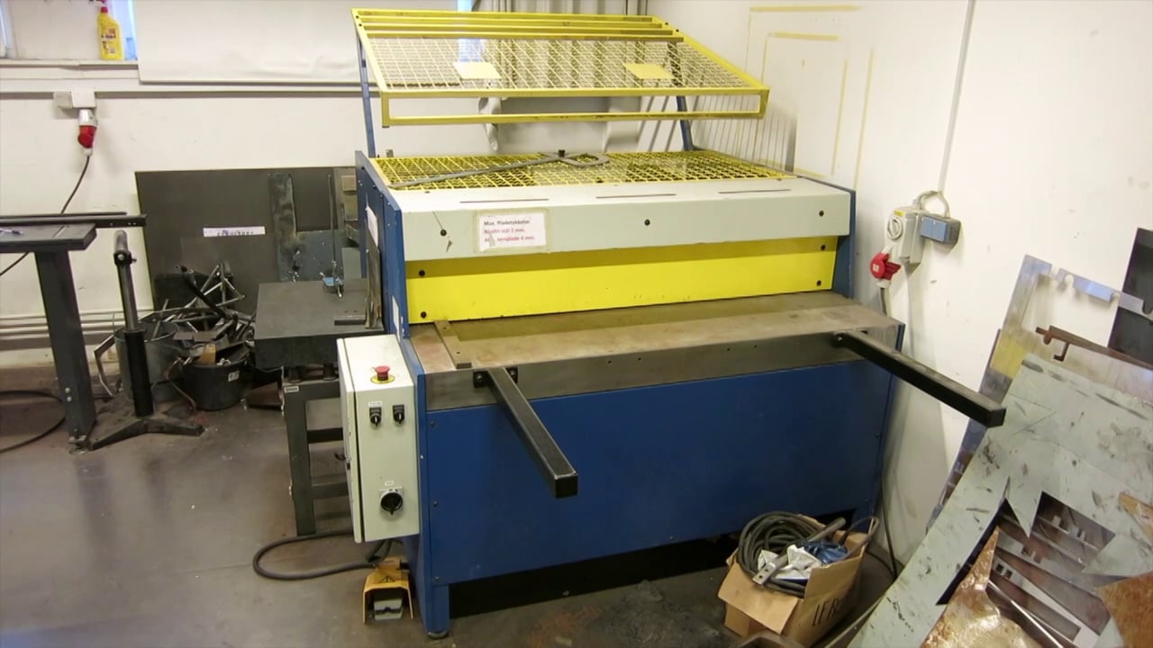 Metal Guillotine Tutorial on Vimeo