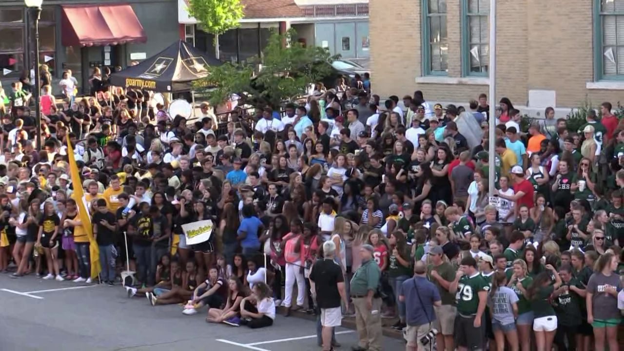 Pep Rally on the Square 2015, Springfield Tennessee on Vimeo
