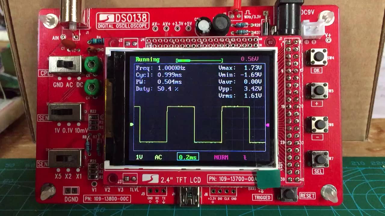 DS0138 Oscilloscope - Part 2 - 1KHz/3.3V square wave test signal on Vimeo