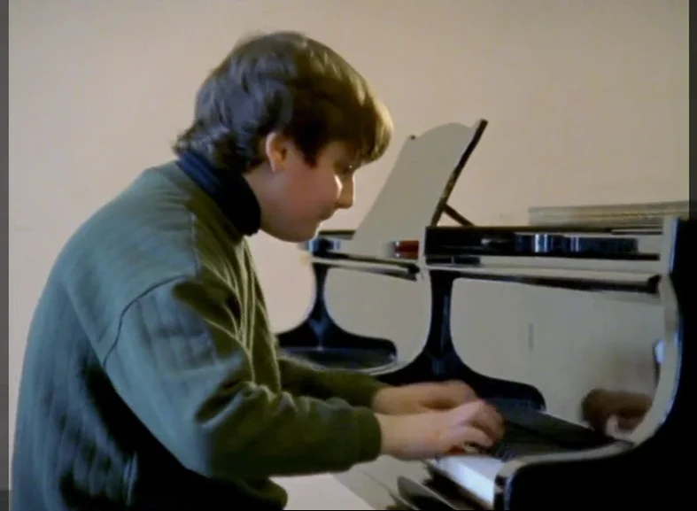 Watch Russlands Wunderkinder 1 Online | Vimeo On Demand on Vimeo