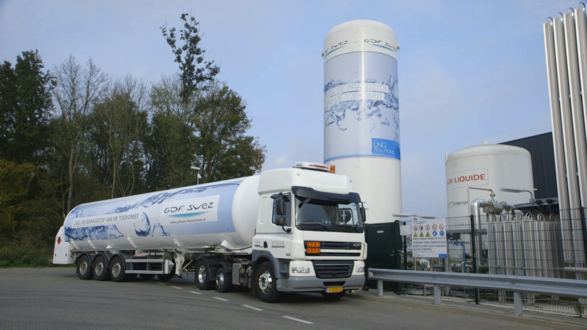 ENGIE - LNG Solutions - De schone brandstof van de toekomst on Vimeo