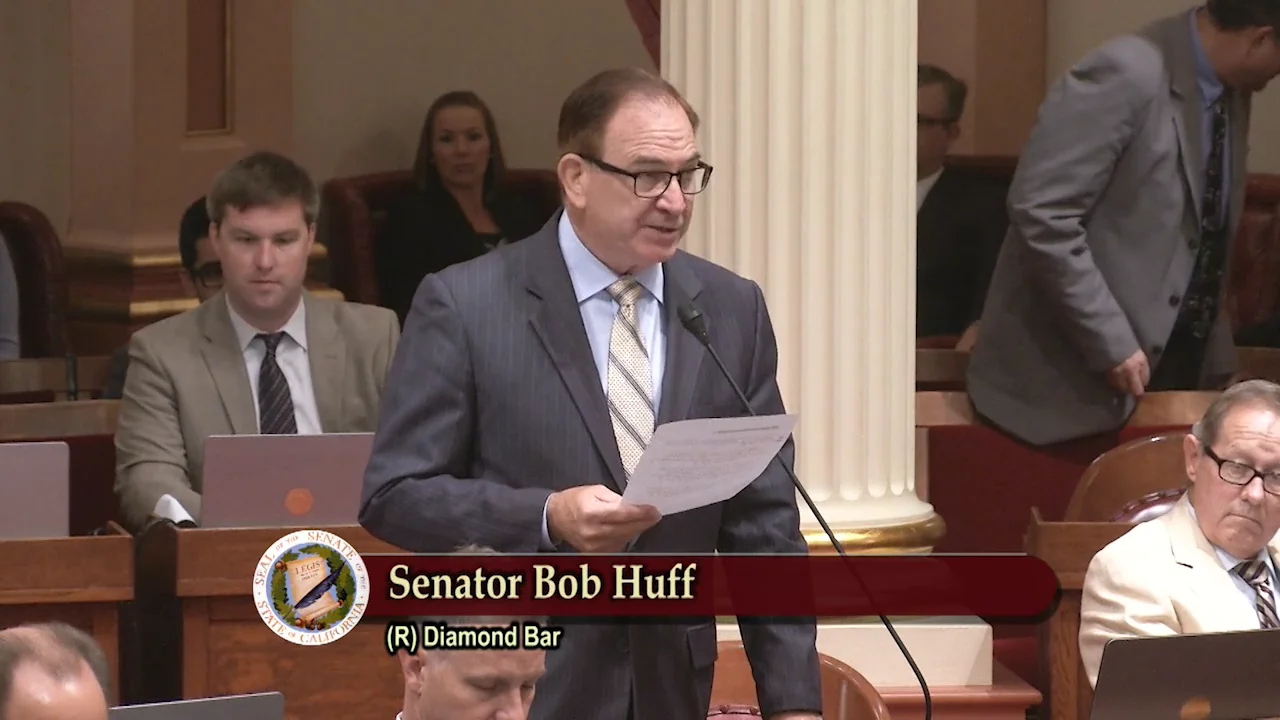 Unanimous Senate Support for Huff Legislation - 9.3.2015 on Vimeo