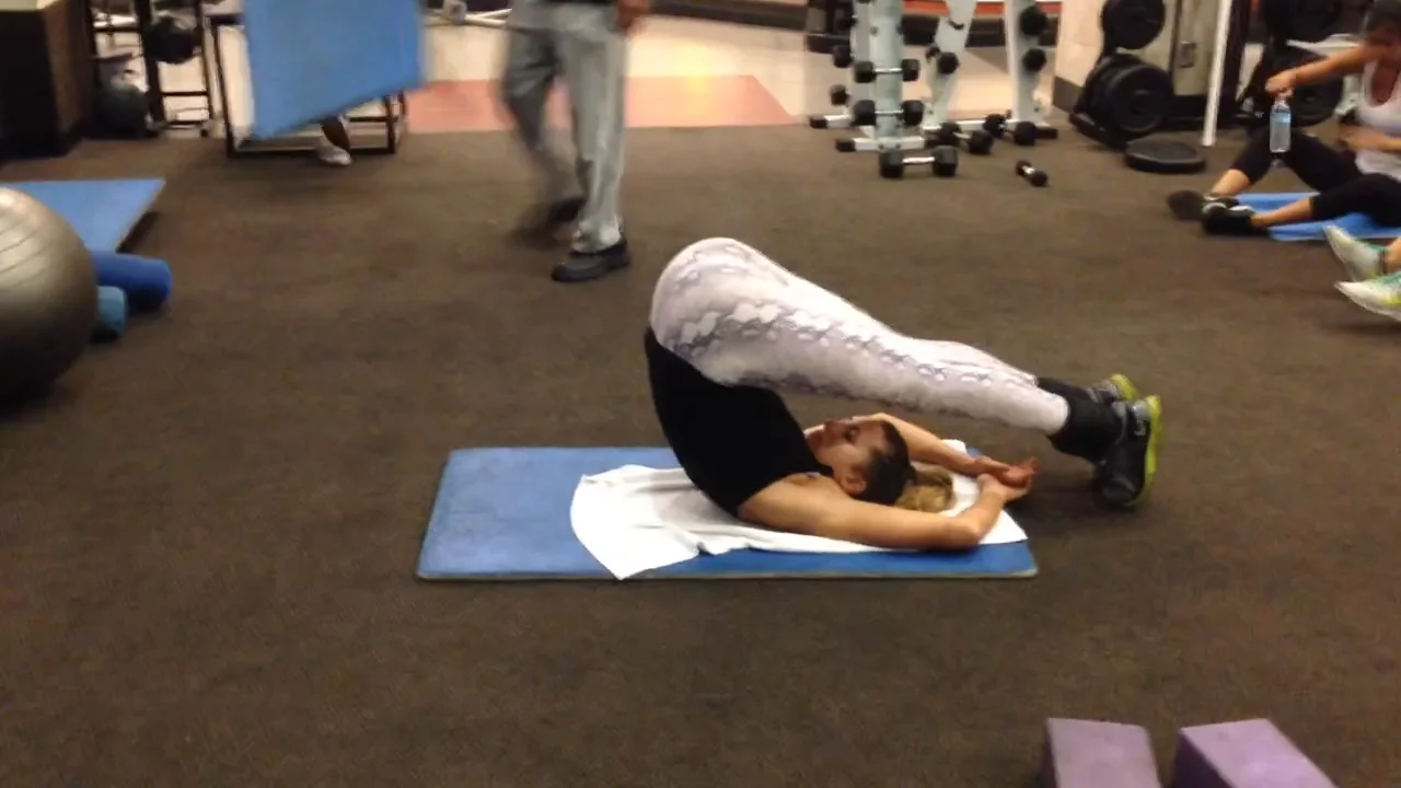 Active flexibility middle splits on Vimeo