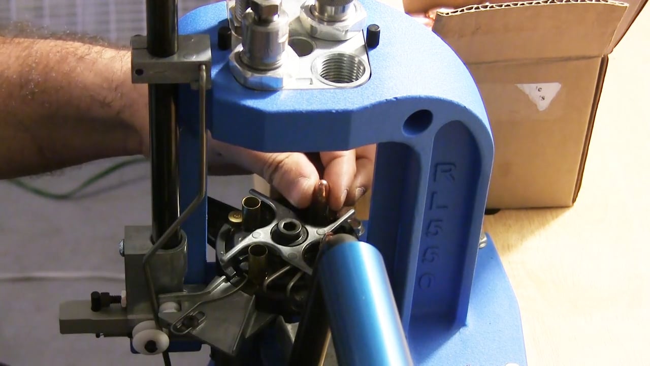 Progresive Reloading on the Dillon 550B on Vimeo