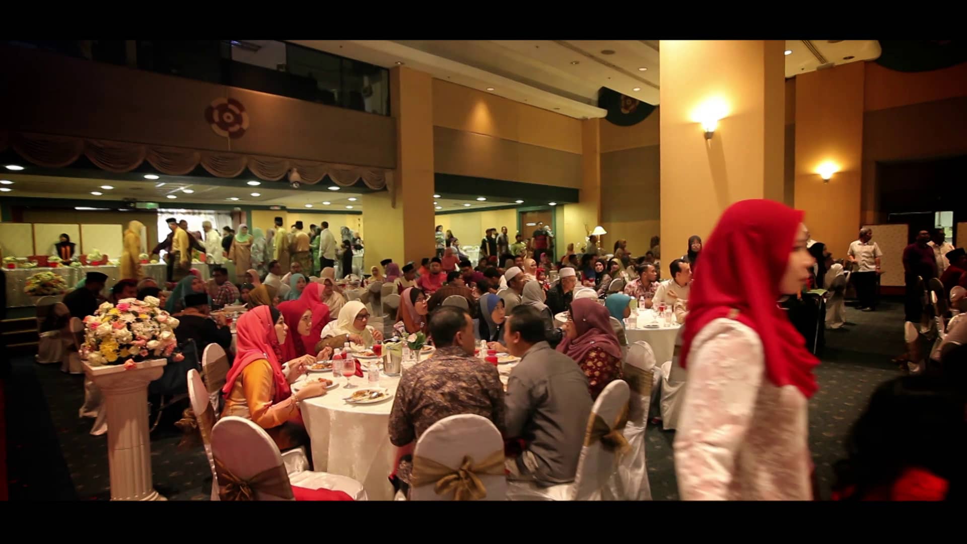 Syafinaz & Faiz Wedding Reception. Dewan Felda Merak Kayangan, KL on Vimeo