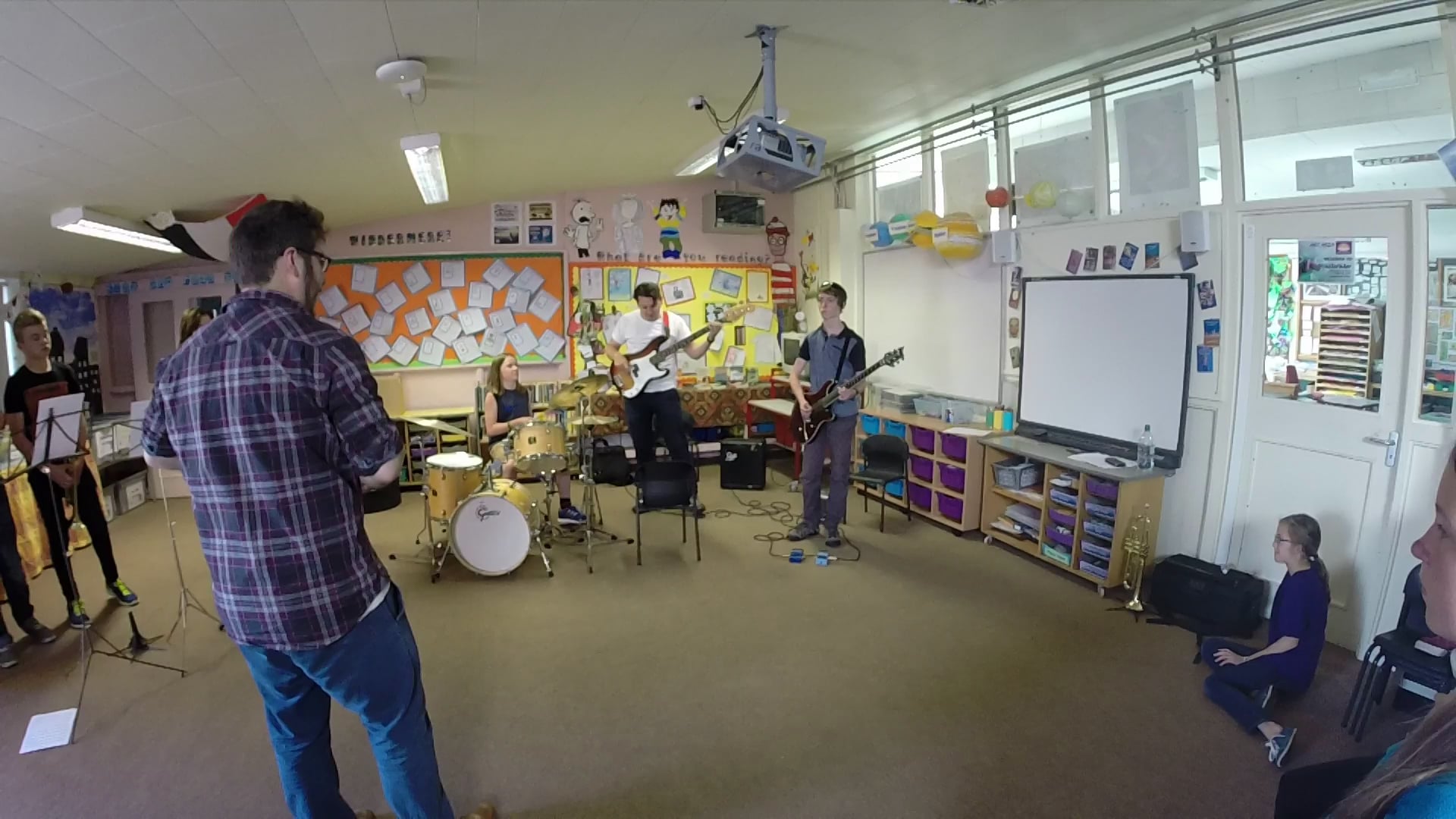 Fingerbib (Aphex Twin) on Vimeo