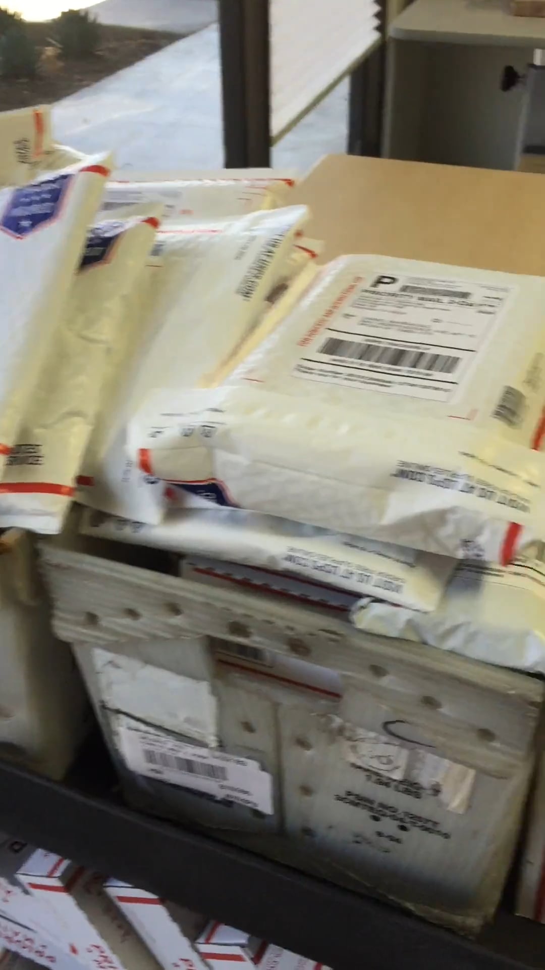 Outgoing Packages on Vimeo