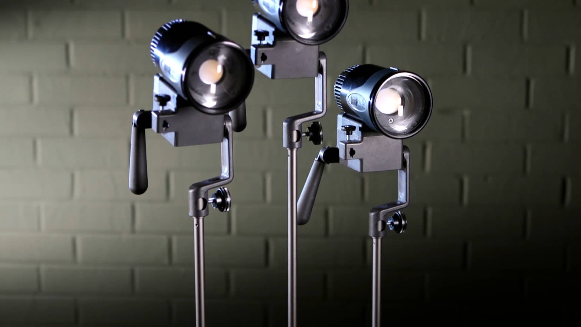 Lowel Pro Power LED-HD on Vimeo