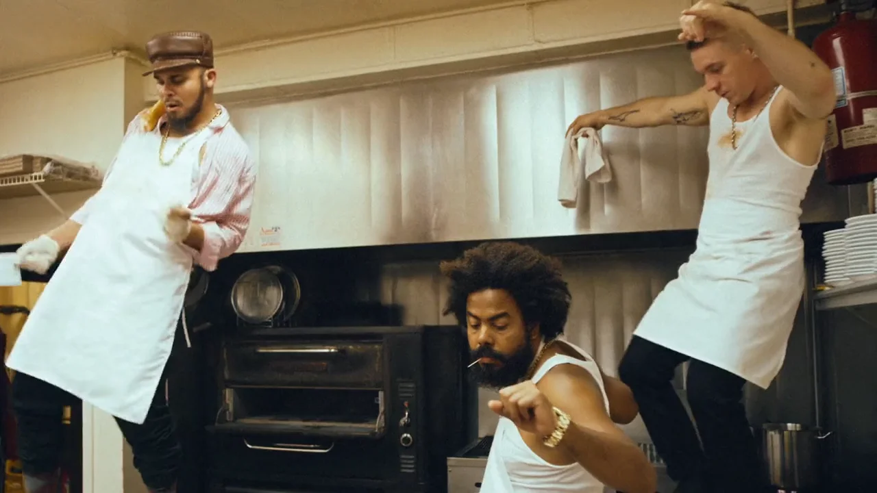 Major Lazer ft. Elliphant & Jovi Rockwell - Too Original on Vimeo