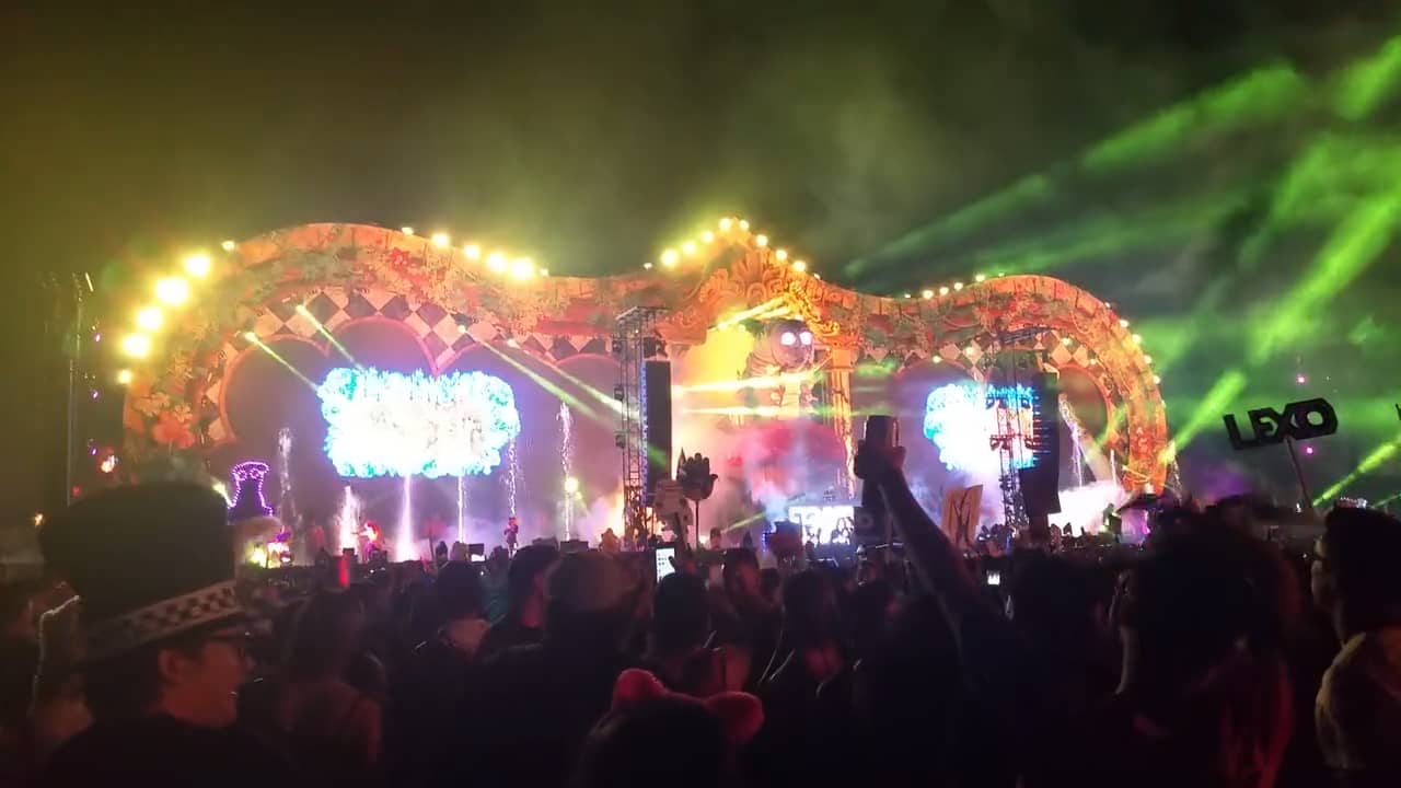 369 damn she's fine. on Vimeo