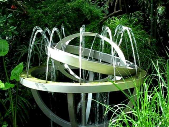 Kinetic Water Sculpture on Vimeo