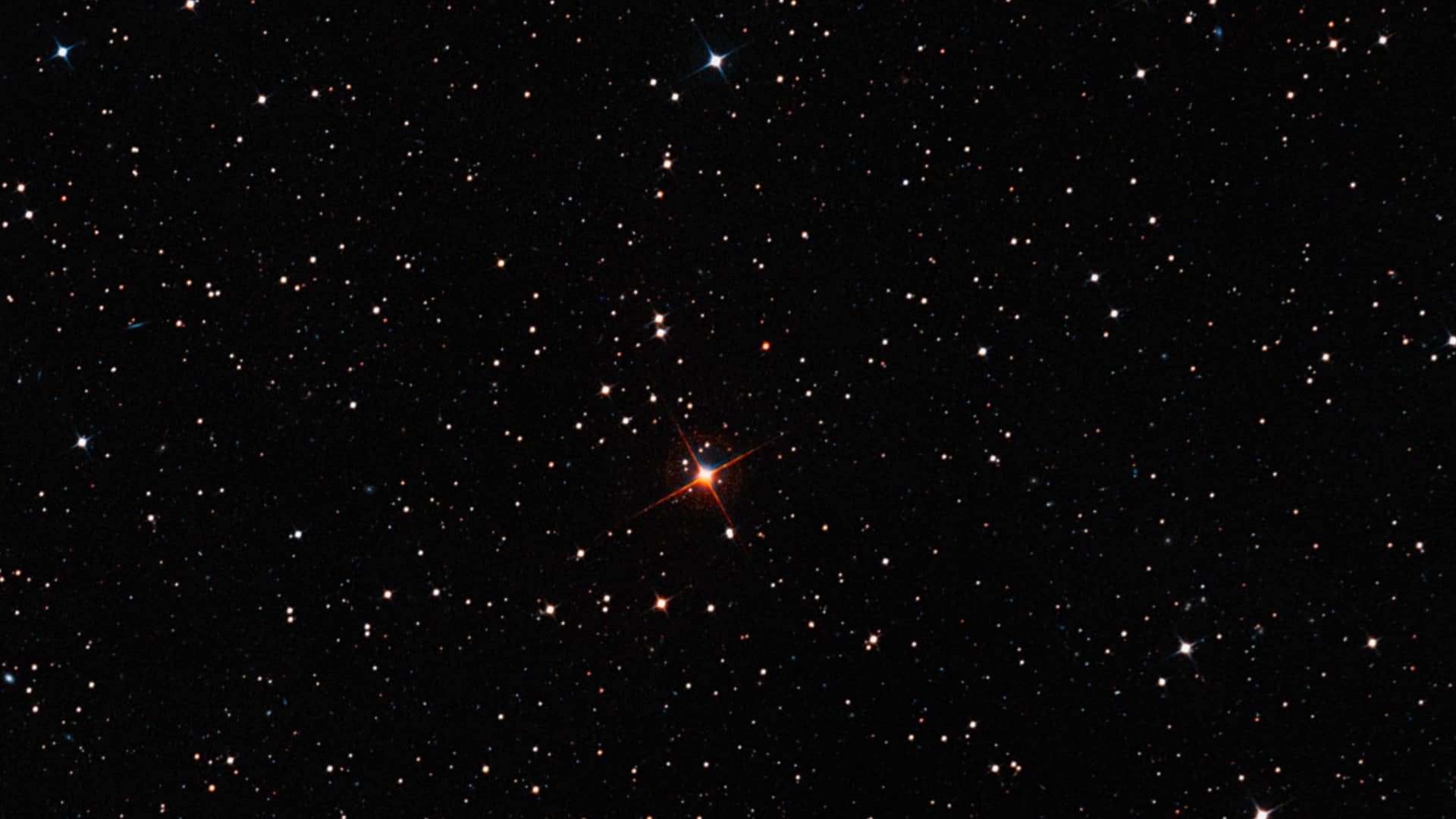 Zooming in on the nearby star AU Microscopii on Vimeo