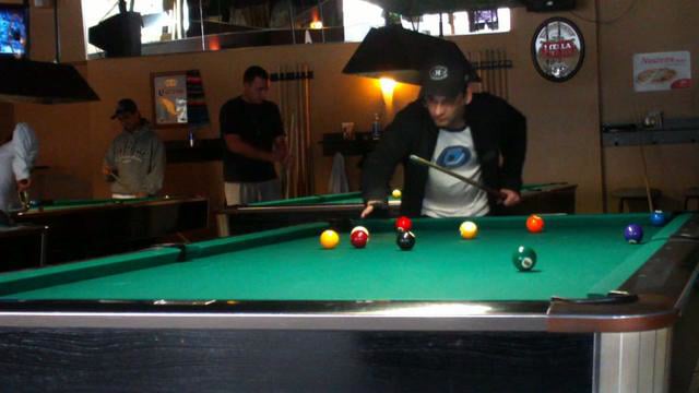 Billard Mario Lemieux & Guy Simard on Vimeo