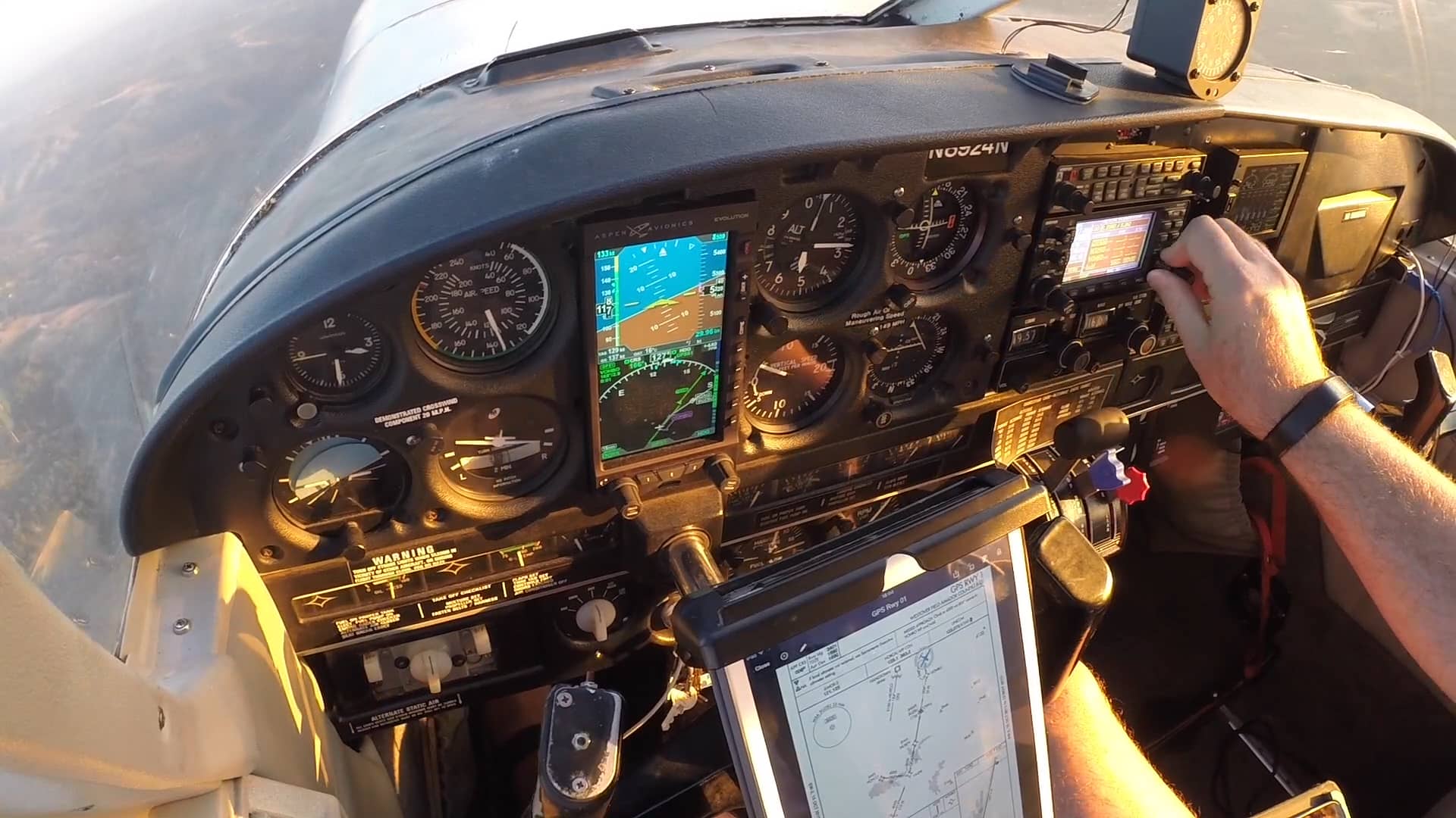 Aspen Evolution EFD1000 Pro PFD - Autopilot Test Flight on Vimeo