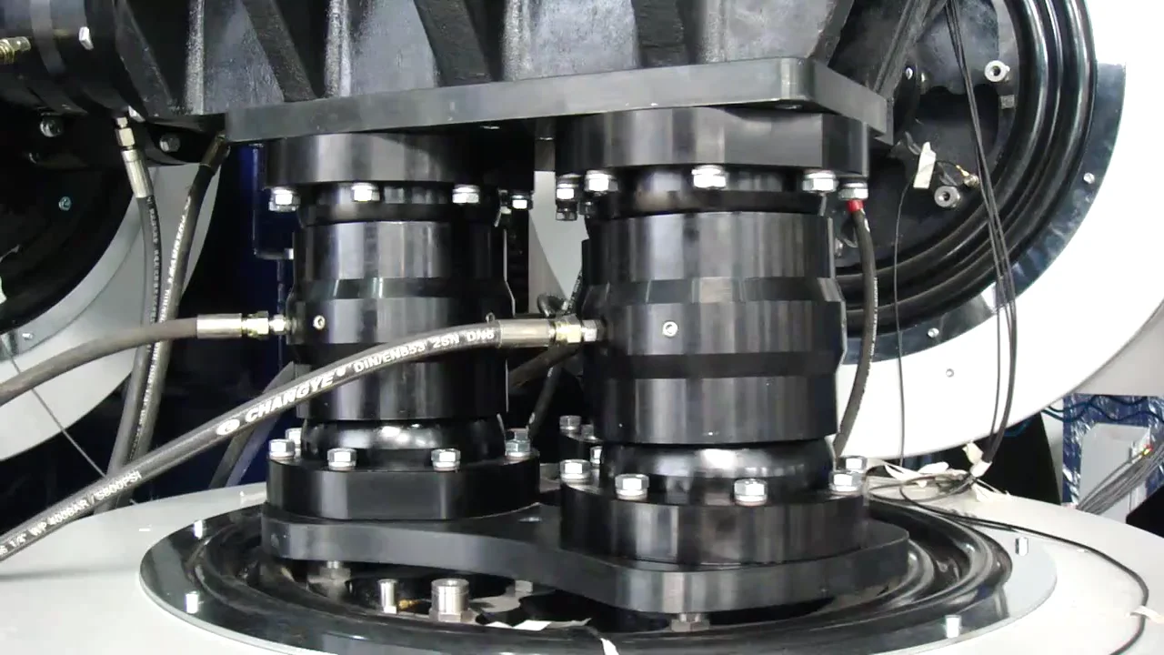 ETS 3 axis shaker with Vibration Research control on Vimeo