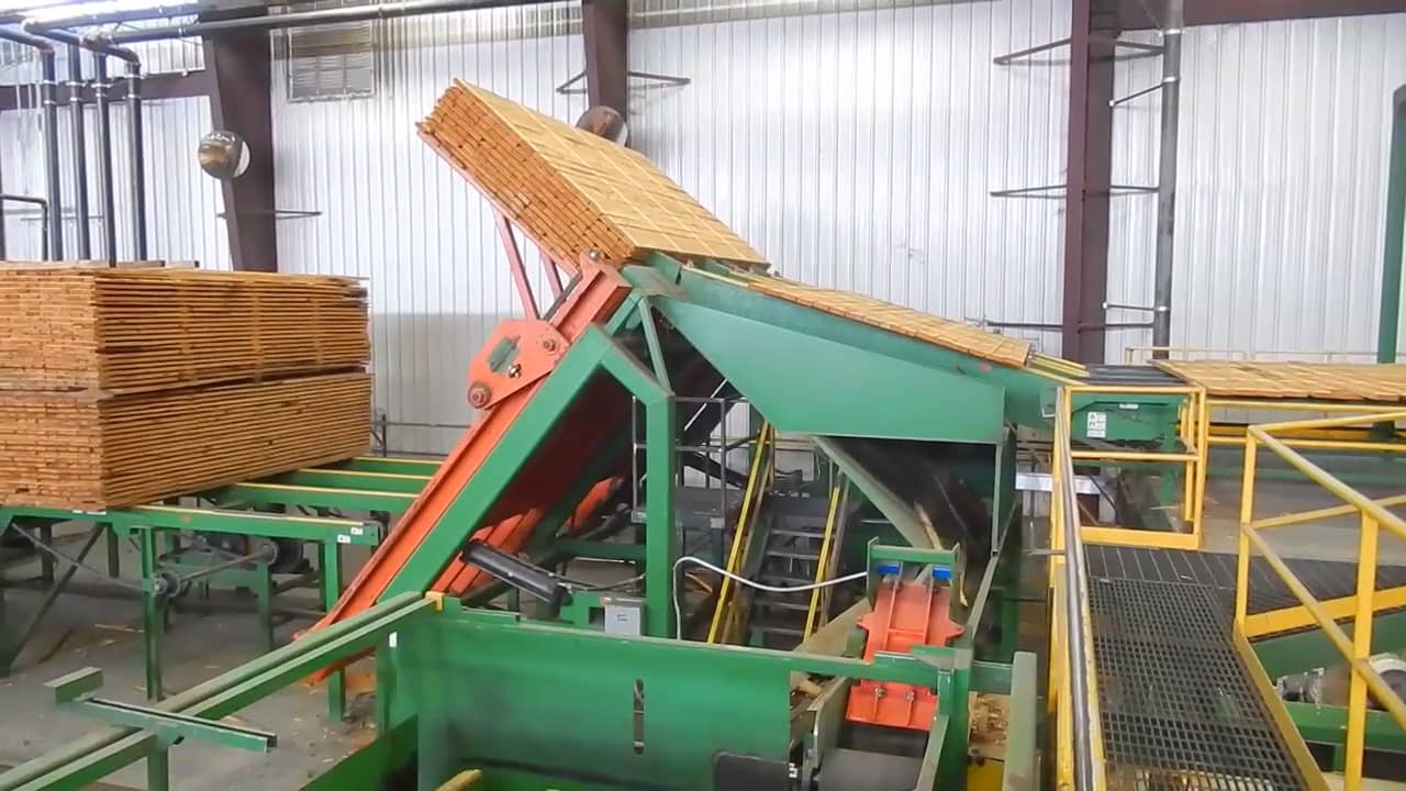 USNR's traditional tilt hoist on Vimeo