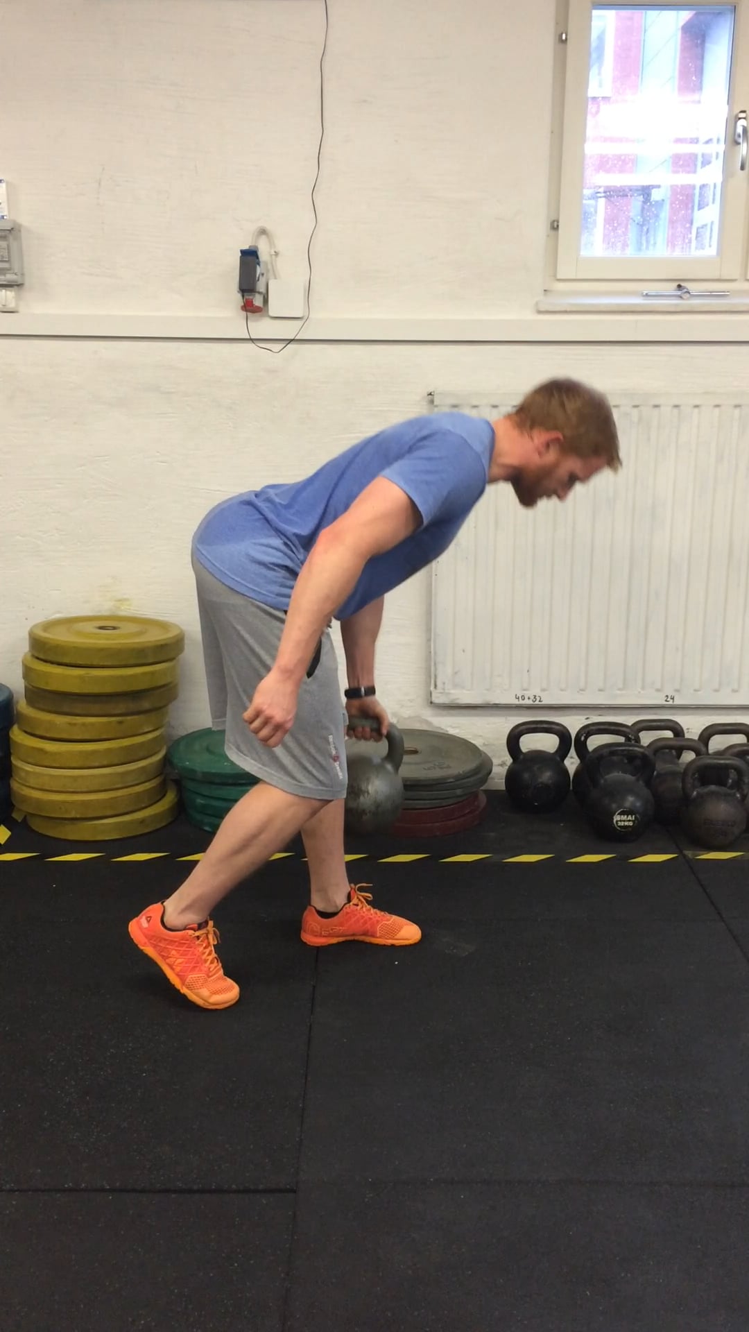 Single Leg Single Arm RDL on Vimeo