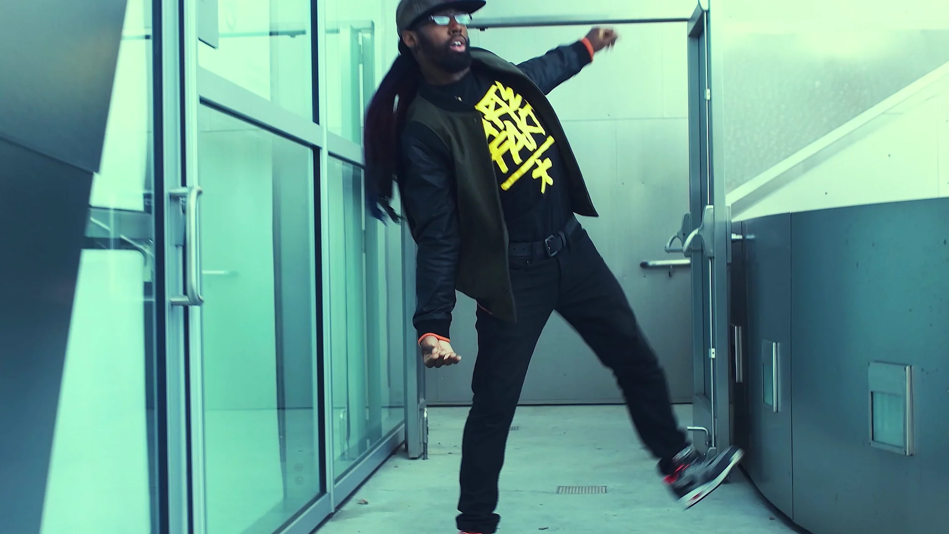 Just Jamz X Artefakt on Vimeo