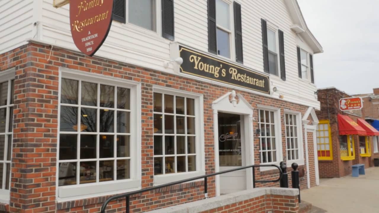 Young's Restaurant on Vimeo