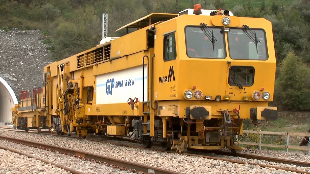 GCF - Matisa B66 U on Vimeo