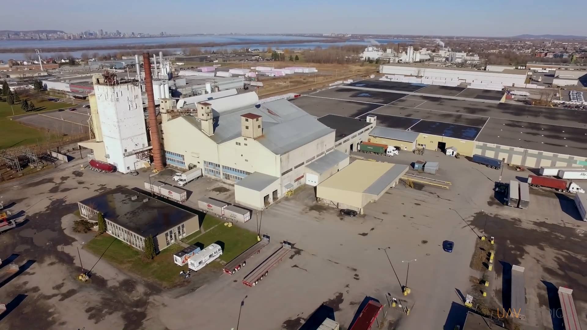 Consumers Glass Candiac on Vimeo
