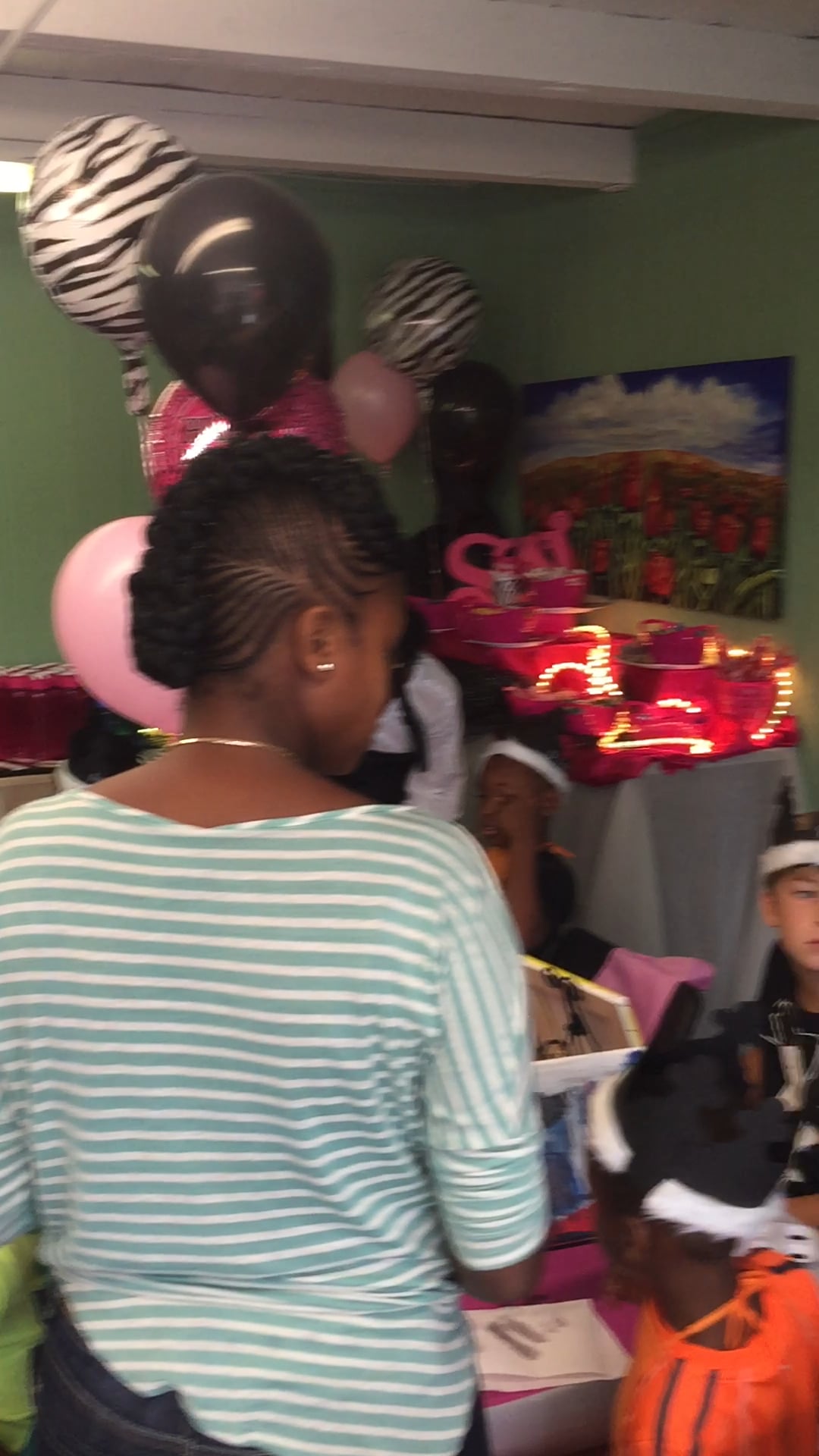 Art party for kids at ultimate art bar on Vimeo