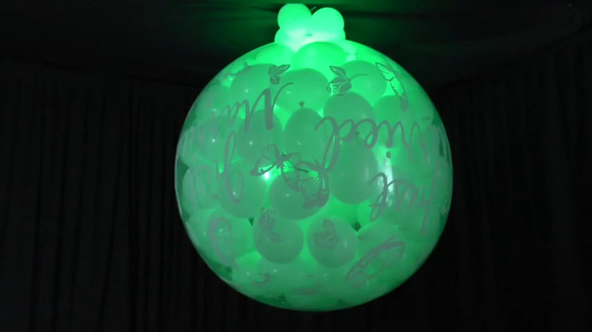 Light Up Exploding Balloons with the Super Size Balloon Lite on Vimeo
