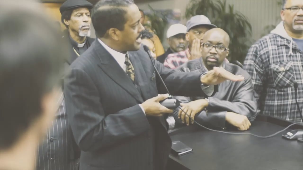 Christopher Muhammad delivers biz to SFPD Chief Suhr on Vimeo