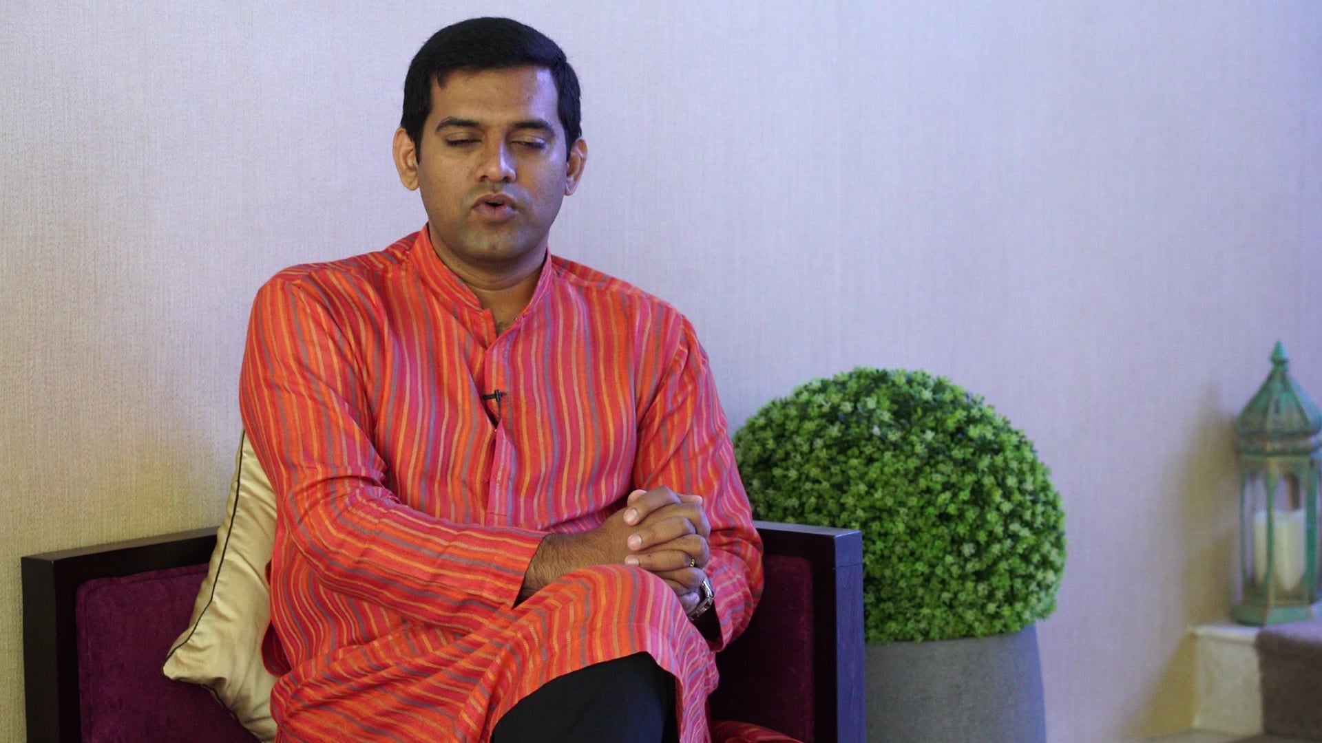 Ritesh Reddy, O2 Spas shares his experience using Zenoti Softw... on Vimeo