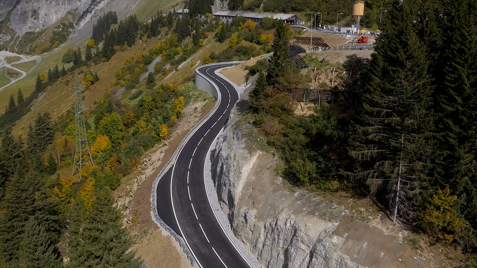 Die neue Arlbergpass Straße von oben on Vimeo