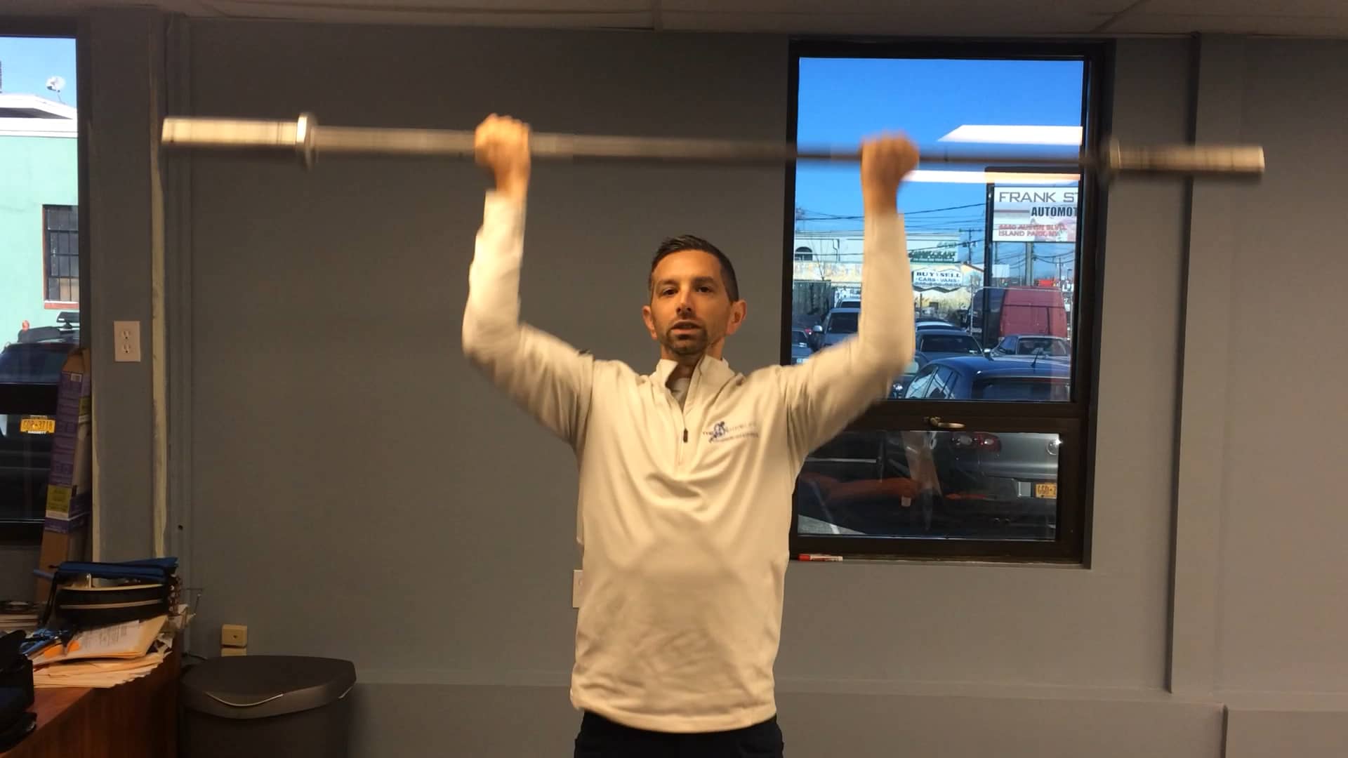 Supinated Grip Shoulder Press on Vimeo