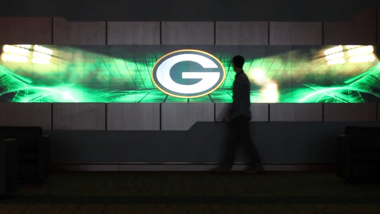 Green Bay Packers Player's Entrance by ZEBRADOG on Vimeo