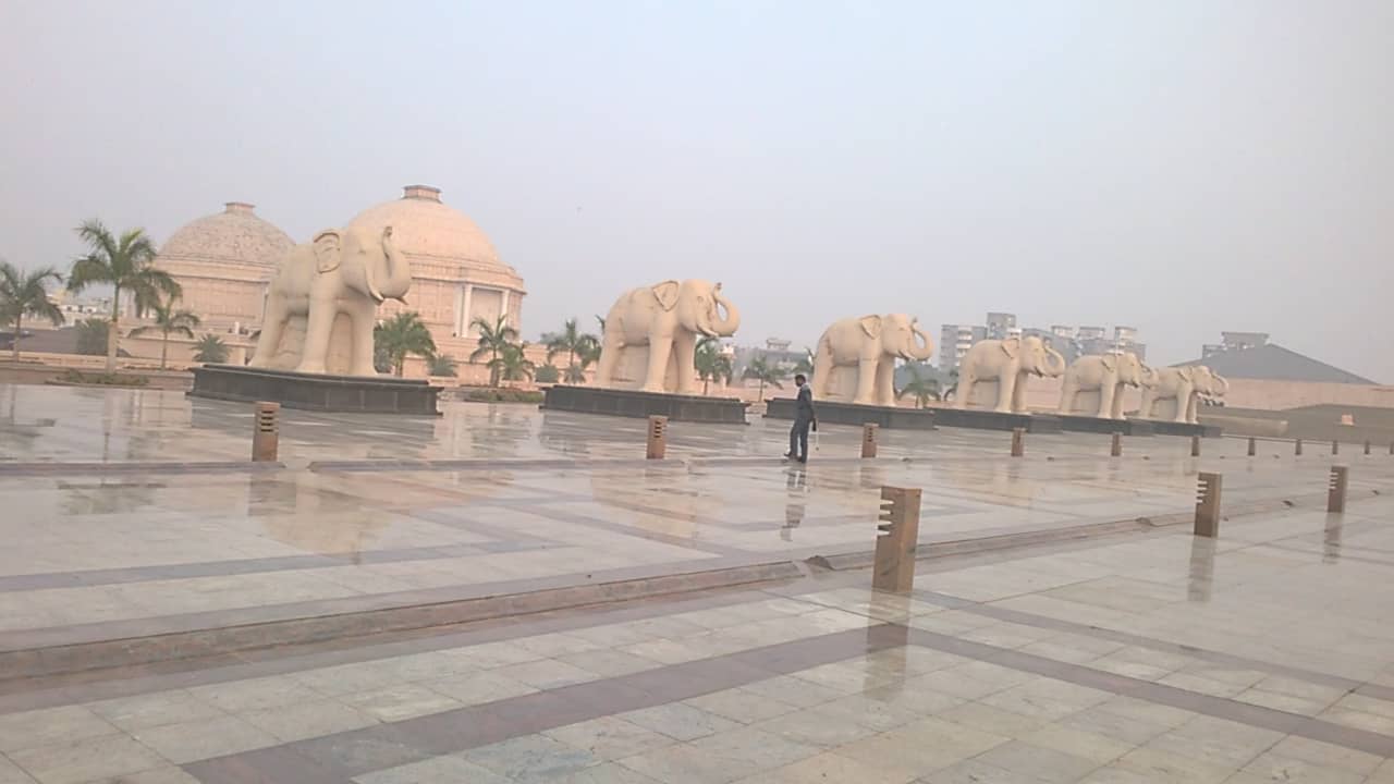 ELEPHANT PARK IN LUCKNOW on Vimeo
