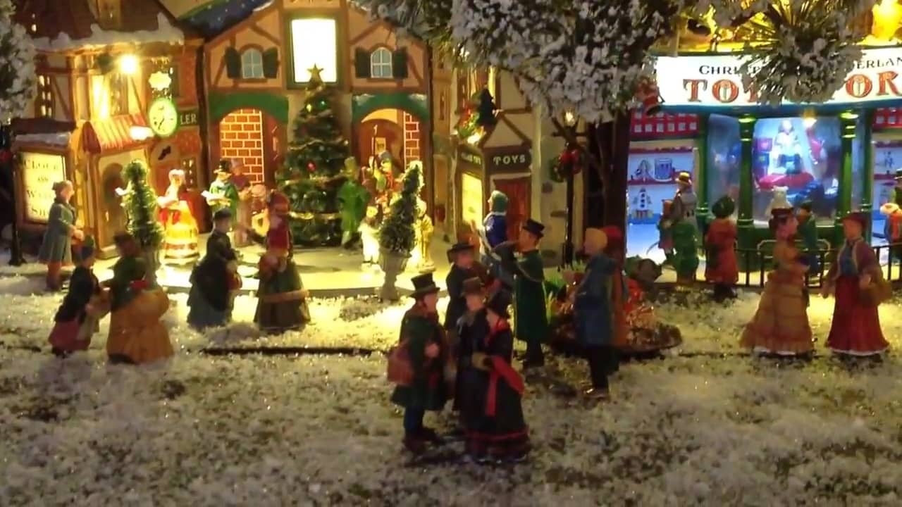 Ultimate -Action- Lemax High Street in the first Snowfall! on Vimeo