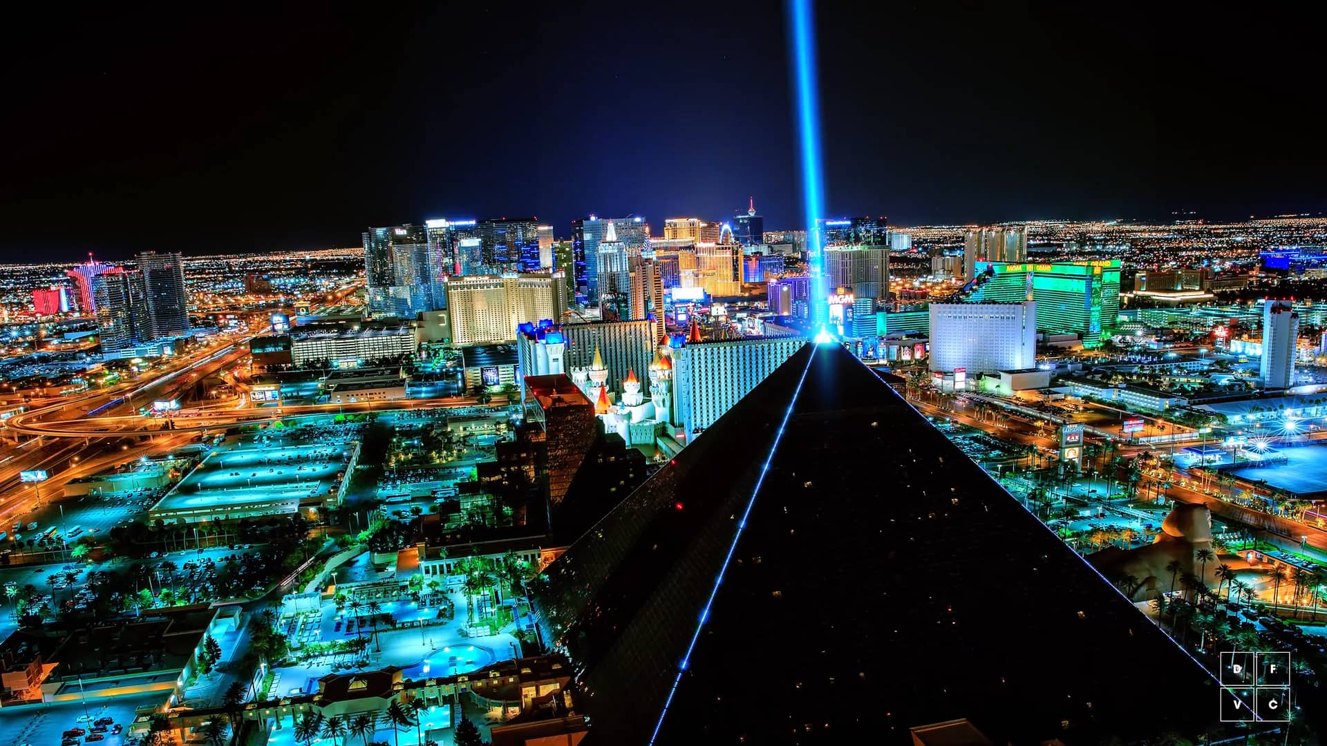 Vegascapes: A Las Vegas 4K Timelapse Trip (UHD) on Vimeo