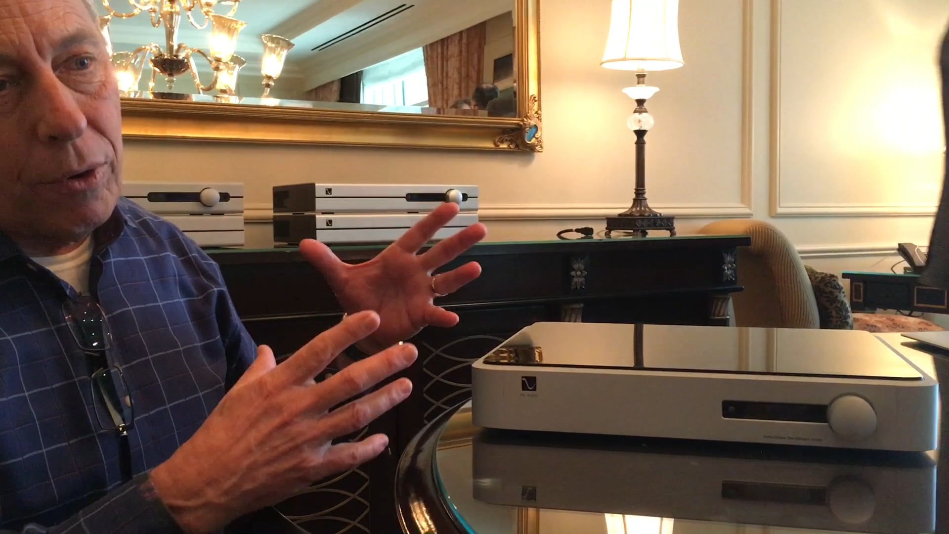 PS Audio DirectStream Junior w/ Paul McGowan at CES 2016 | DAR__KO on Vimeo