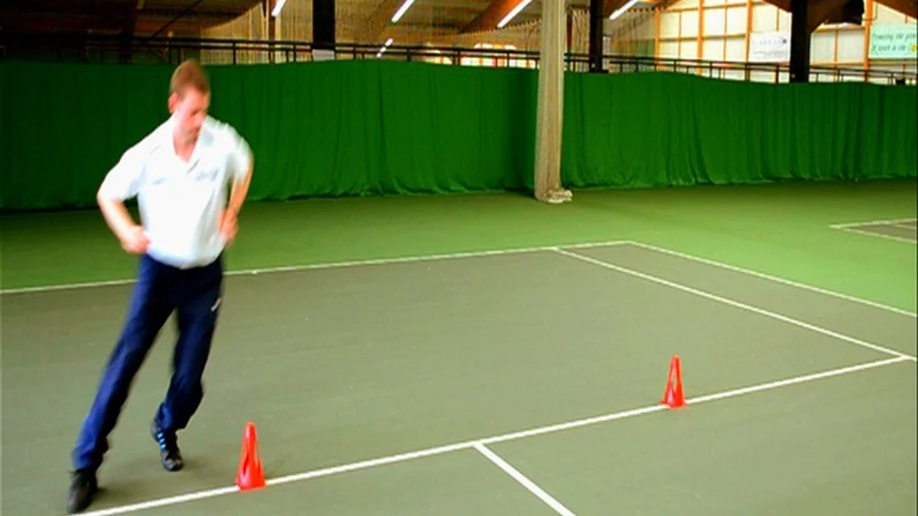 11 Sideways Figure 8 / Cones / Fast feet / First step Speed on Vimeo