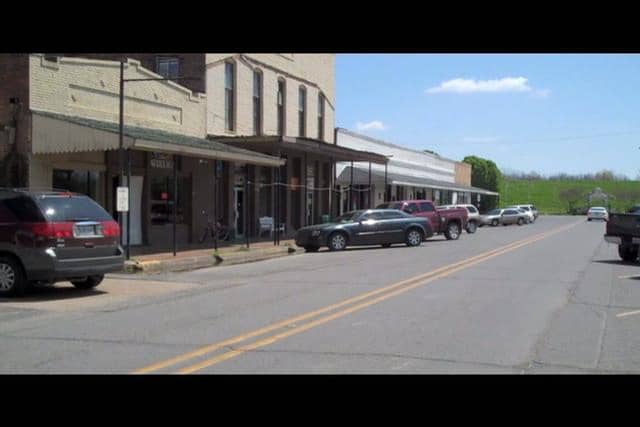Race and Controversy in Waterproof, Louisiana on Vimeo
