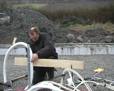 Merking av rør til inntakskabel on Vimeo