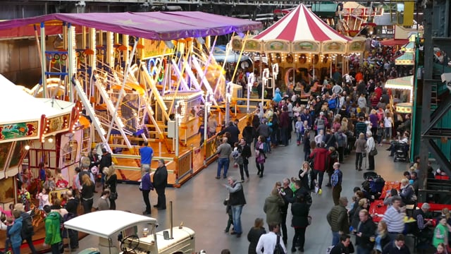 Fair Crowd Ride - Free video on Pixabay