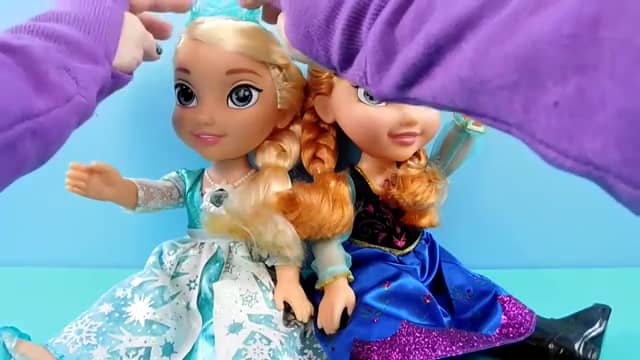 Disney Frozen Singing Sisters | Anna and Elsa Doll Videos on Vimeo