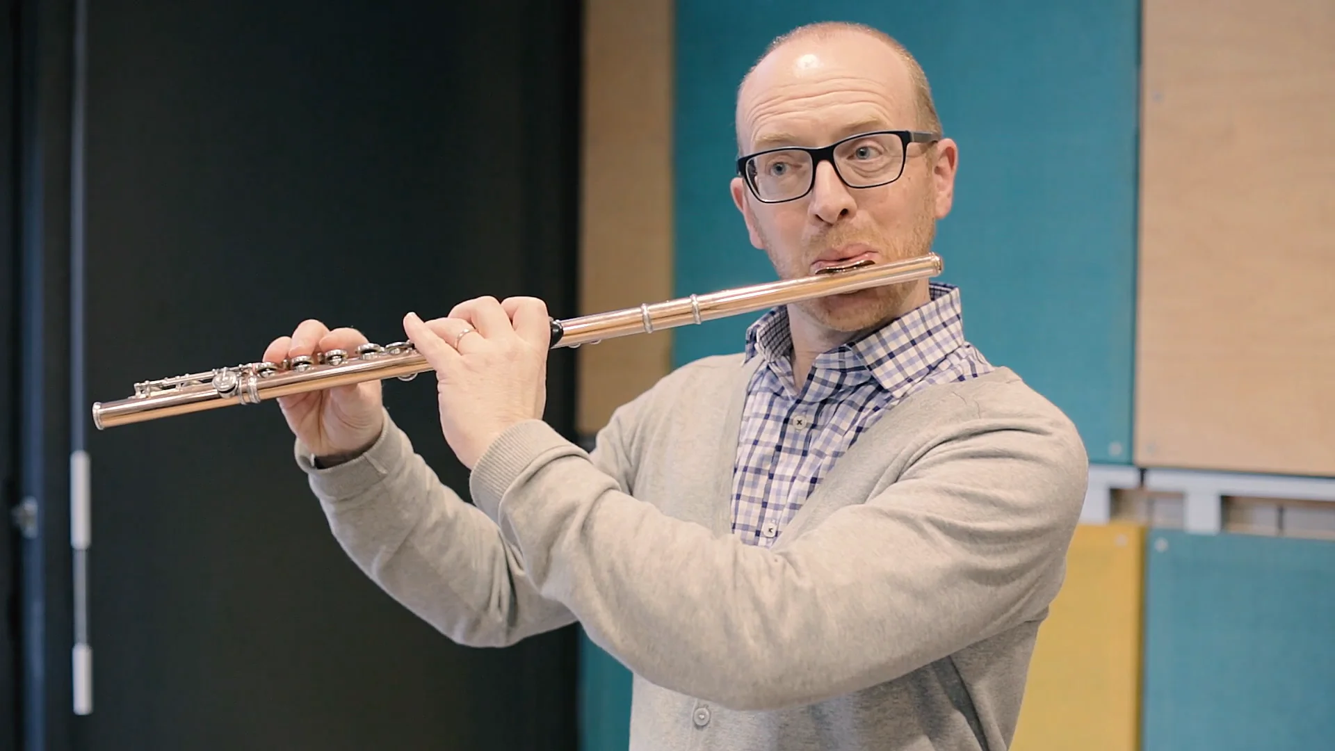 BCMG Flautist Tony Robb talks about composing for flute on Vimeo