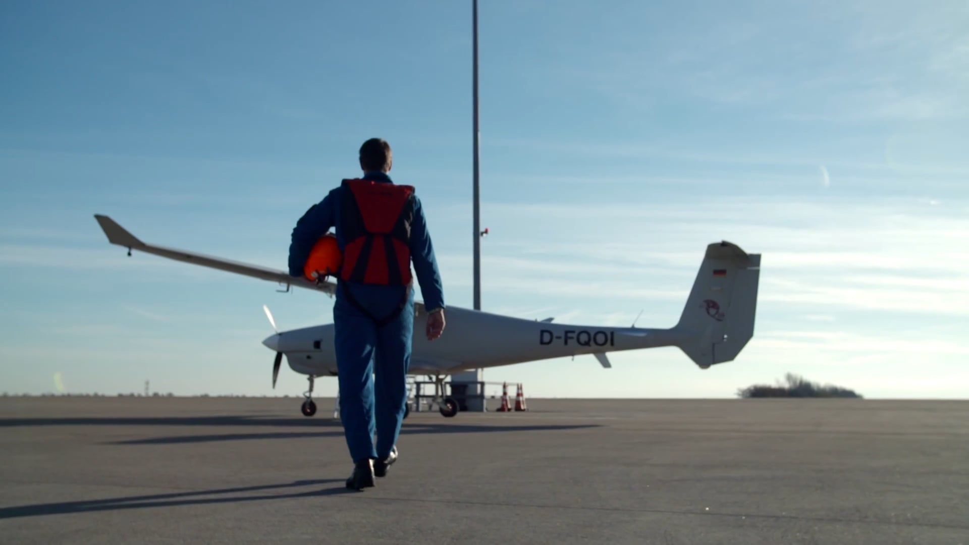 Reiner Stemme Q01 Maiden Flight on Vimeo