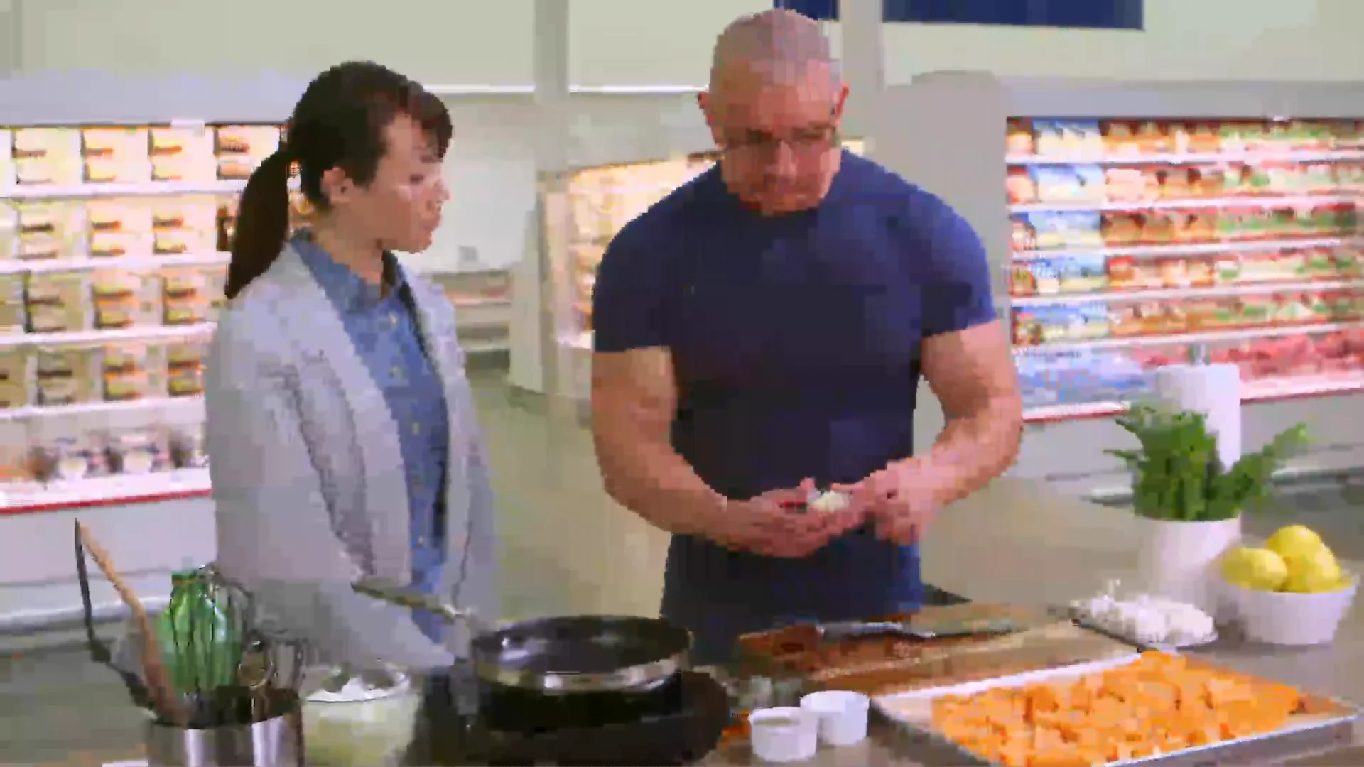 PROMOS AND BRANDING - FOOD NETWORK - PRO TIPS WITH ROBERT IRVINE -PROMO ...
